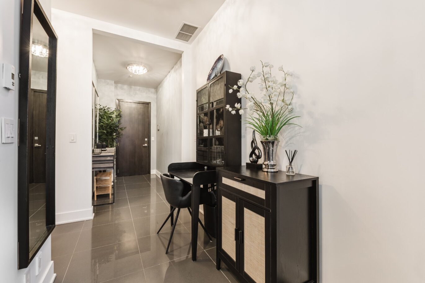 1225 Boul. Robert-Bourassa #1009 Montréal (Ville-Marie) (Montréal)